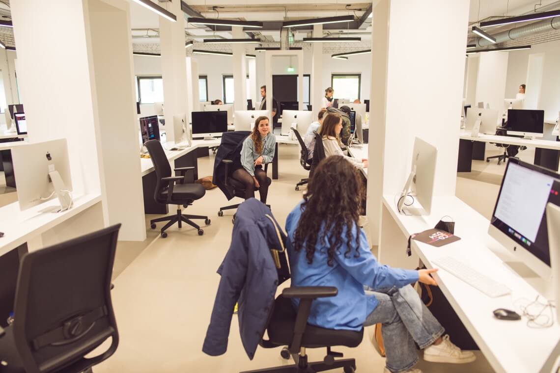 Uniek en toegankelijk peer-to-peer onderwijsmodel van Codam