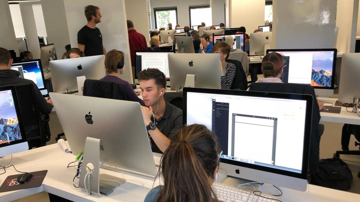 Codam: een innovatieve school met een uniek onderwijsmodel - NRTO